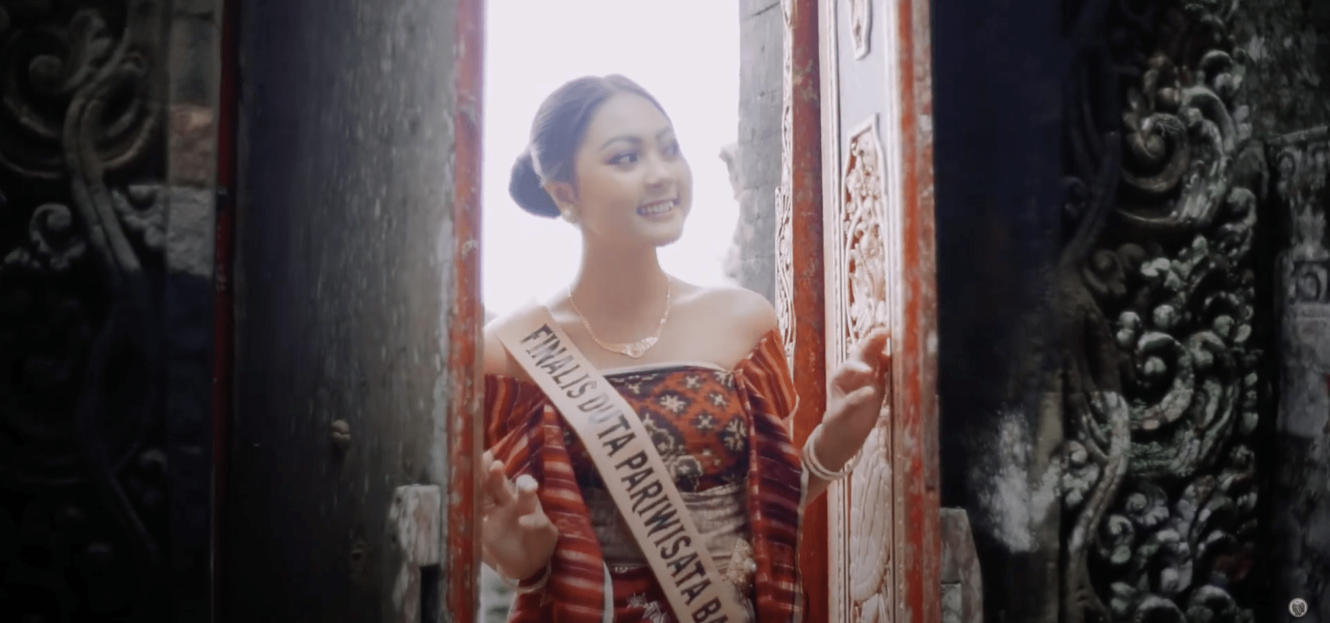 Aksi Nyata Duta Pariwisata Bali – Duta Pariwisata Indonesia